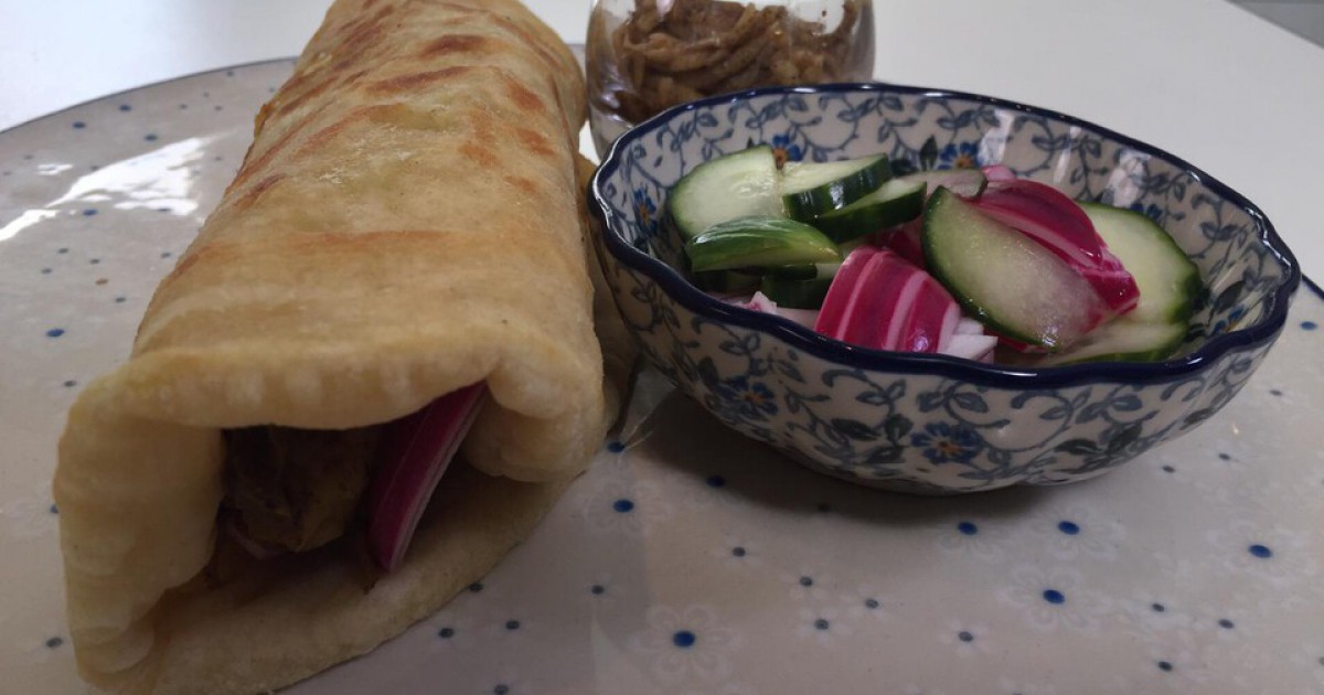 Vegetarische rotirol met aardappelchutney | BinnensteBuiten