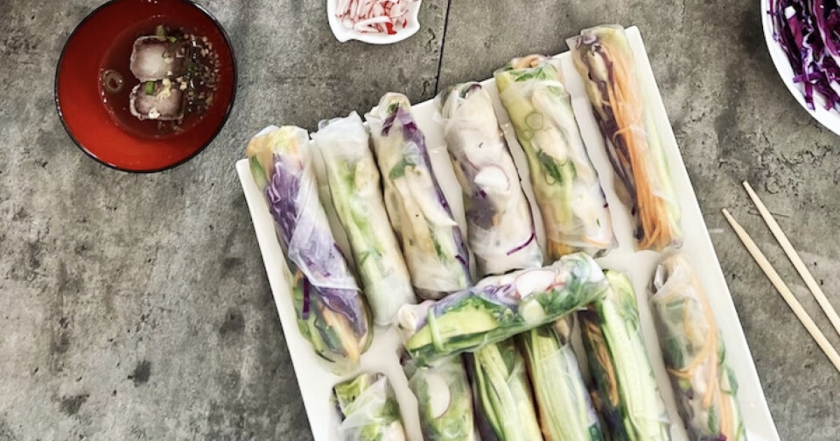 Verse springrolls met groenten en een frisse dip | BinnensteBuiten