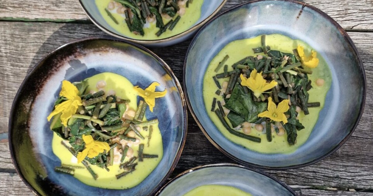 Surinaamse kousenband met tajerblad en roti massala | BinnensteBuiten