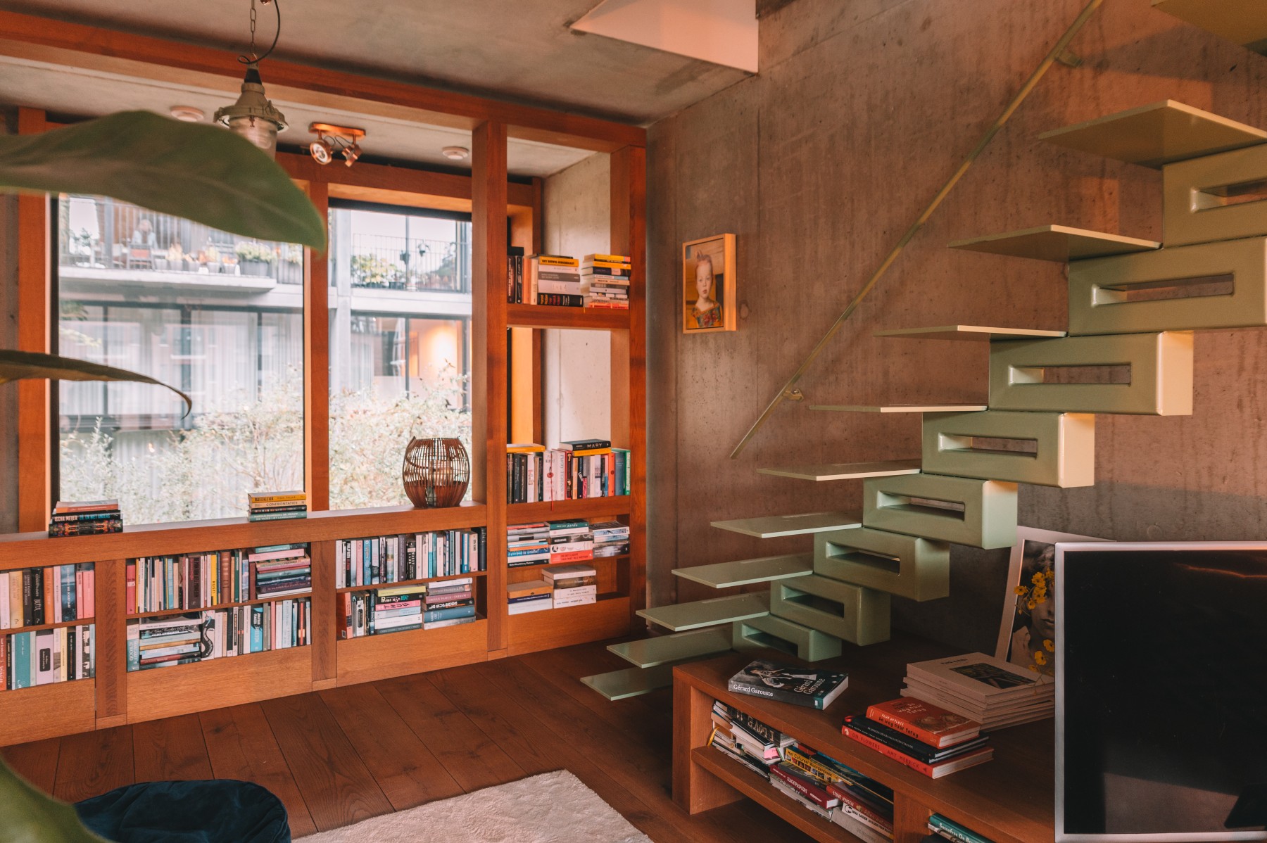 Excentrieke etagewoning Amsterdam | BinnensteBuiten