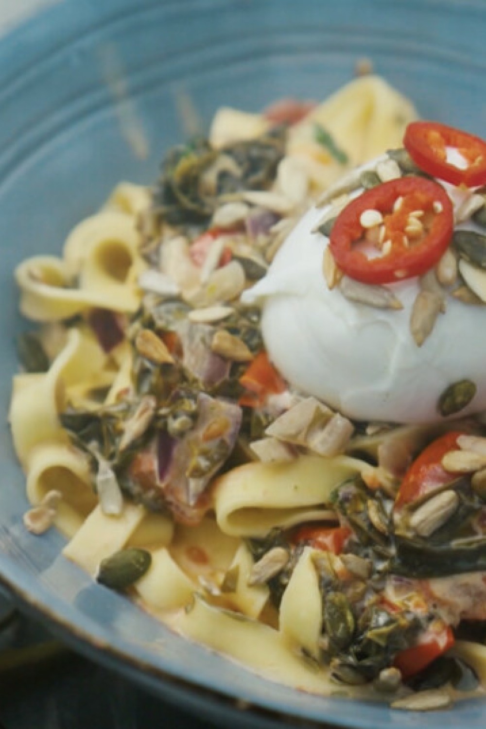 Verse pasta met nori, buffelmozzarella en romige mascarpone ...